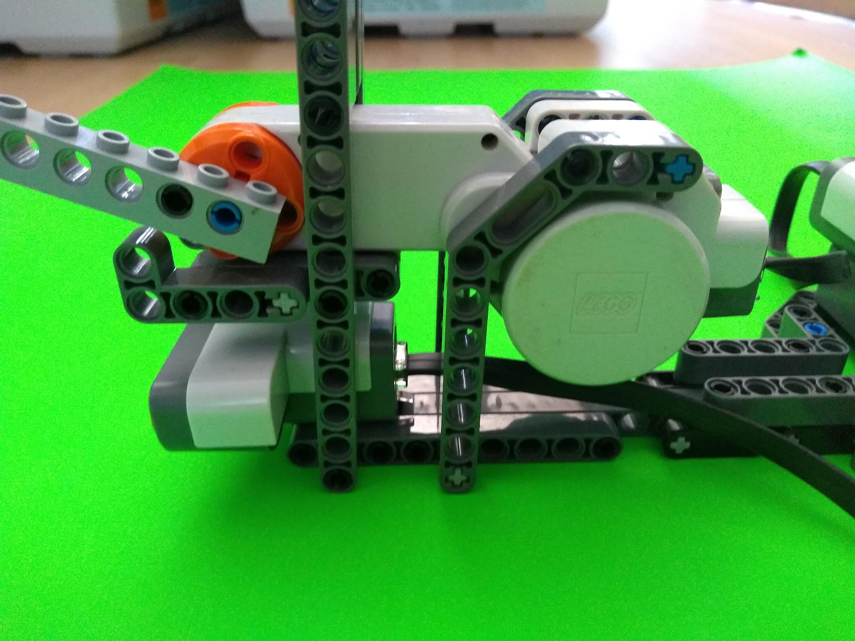 Lego robotics video resource - car park barrier